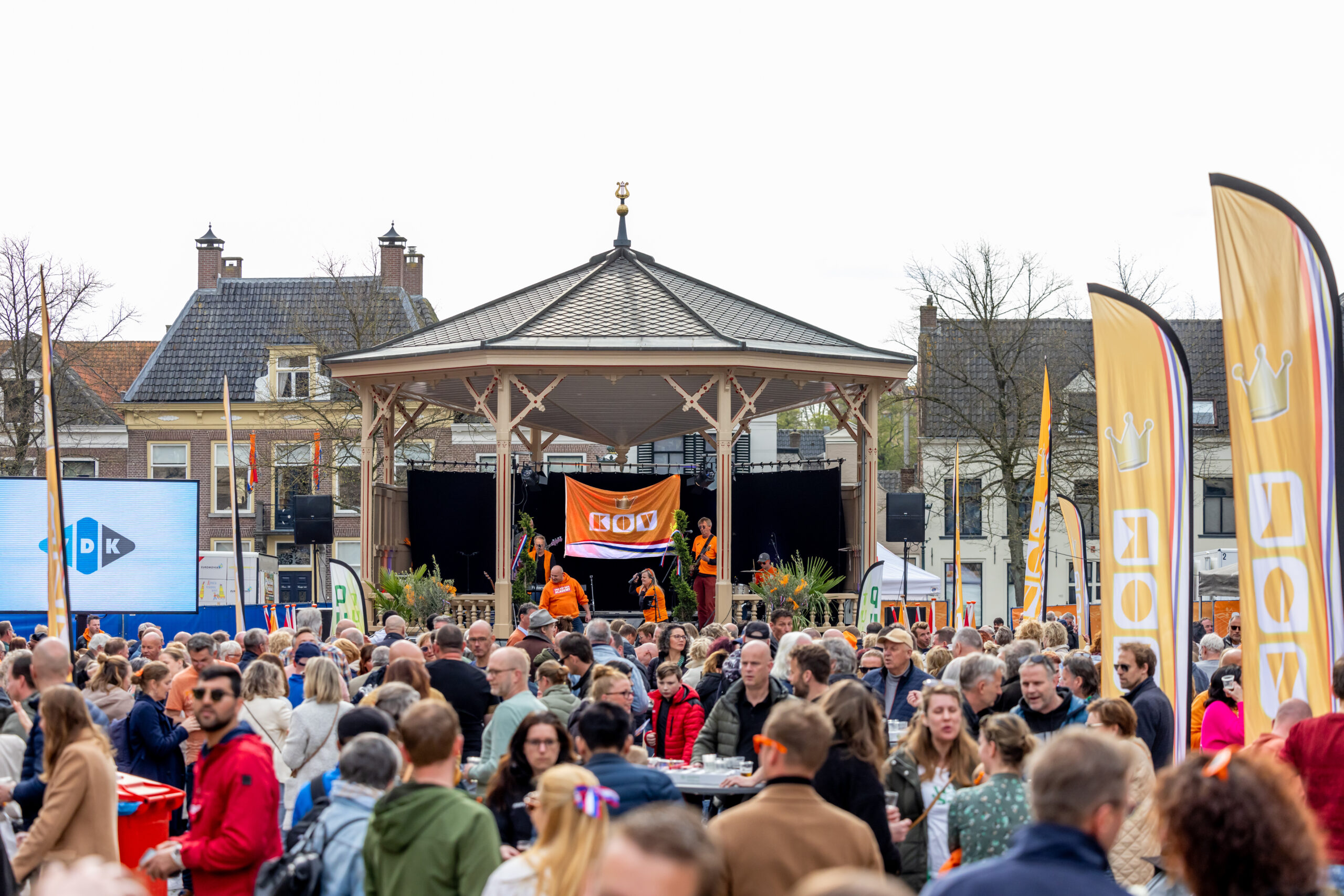 De Gilden Muziekplein – Kamper Oranje Vereniging